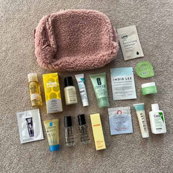 Ulta Beauty | Skincare | Ulta Fleece Belt Bag And Bundle Of Sample ...